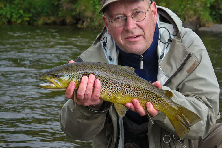 The river keeper – Hein van Aar - Kvennan Fly Fishing